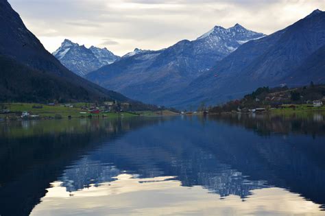 Tapety krajina hory kopec jezero voda Příroda odraz nebe zima