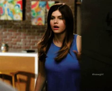 Alexandra Daddario And Amber Stevens In New Girl S4e7 2014 Scrolller