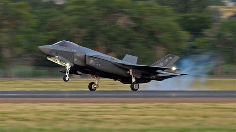 Jet F 35 Landing Gear Collapses After Landing At Hill Youtube