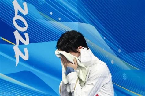 羽生結弦遺憾失金，現場人都傻了，三連冠希望渺茫 每日頭條