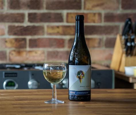 Nobilo Sauvignon Blanc 2015 · Free Stock Photo