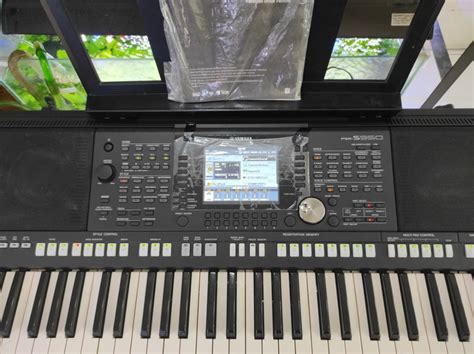 Keyboard Yamaha Psr S 950 Musik And Media Alat Di Carousell