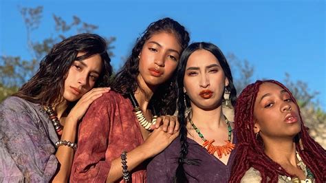 How The Nonprofit Fashion Concept Ni En More Is Helping Women Escape