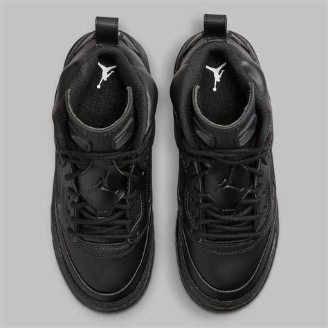 Jordan Flightclub Sneaker