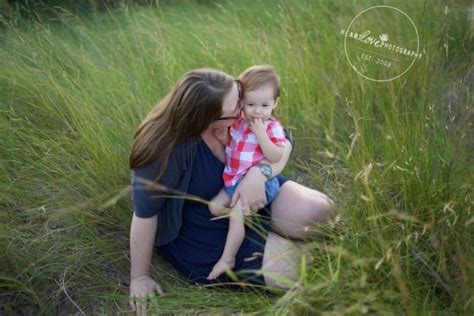 Outdoor Nursing Portraits In Maryland Heartlove Photography