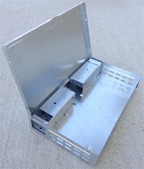 Tin Cat Mouse Trap Victor Schmitt Enterprises Inc