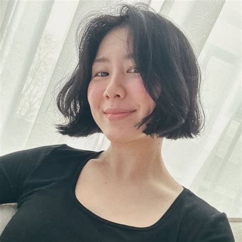 허혜영 Hyeyeong Heo Hyeyeong Heo • Threads Say More