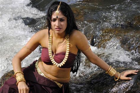 hari priya hot stills high resolution pictures