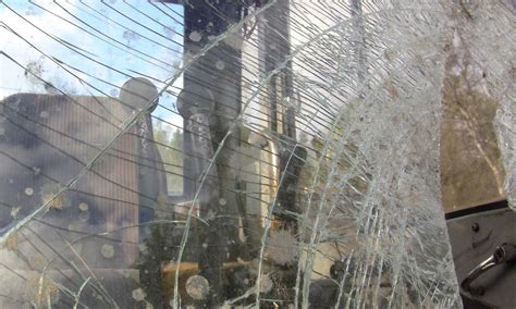 How To Prevent Windshield Cracks Glassfixit