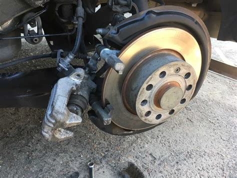 Замена колодок на фольксваген джетта передние и задние тормоза