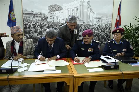 प्रहरी अस्पताल र काठमाडौँ विश्वविद्यालयबीच साझेदारीको सम्झौताफरक दृष्टि
