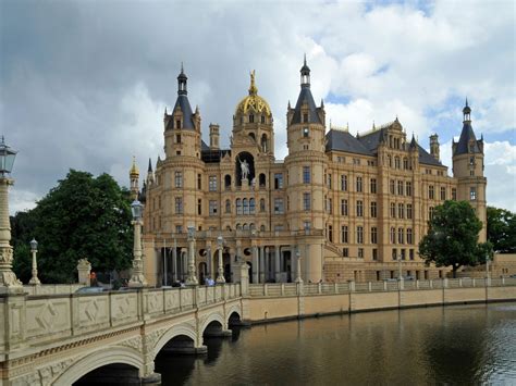 배경 화면 독일 슈베린 성 다리 강 1920x1200 그림 이미지