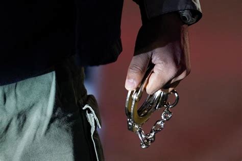 Украинский морпех получил срок за приказ убить мирного жителя в Мариуполе Лента новостей Мариуполя