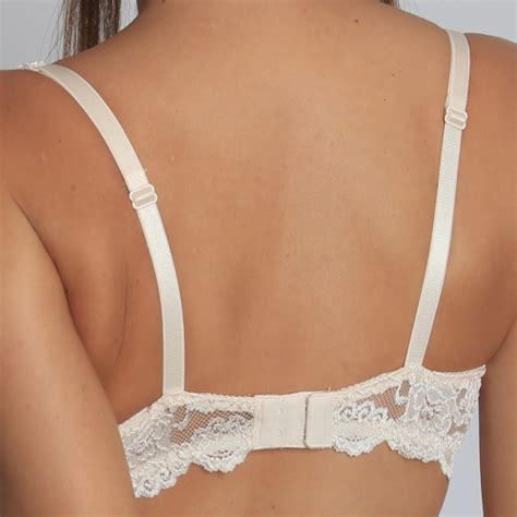 Sassa Classic Lace Bügel Bh Dessous Insel
