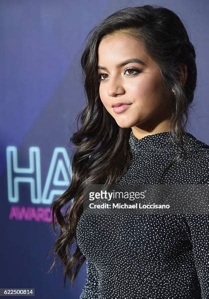 Actress Isabela Moner Attends The 2016 Nickelodeon Halo Awards At