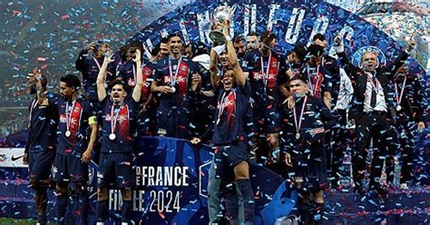 이강인 Psg 첫해부터 우승컵 3개 들었다