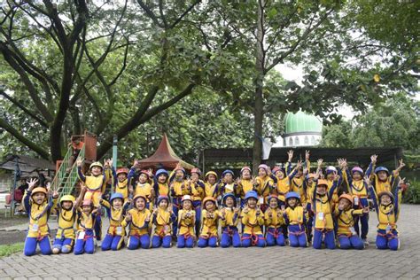 Outbound Learning Sekolah Karakter Momentum Mengamalkan Bintang Karakter Yang Keempat Klikmu