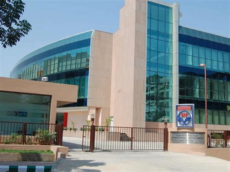 Hindustan Petroleum Corporation News Hpcl Record Half Yearly