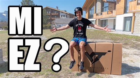 Mi Van A Dobozban Youtube