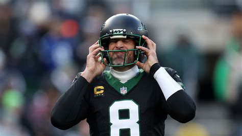 Jets Reacts Survey Is It Time To Bench Aaron Rodgers