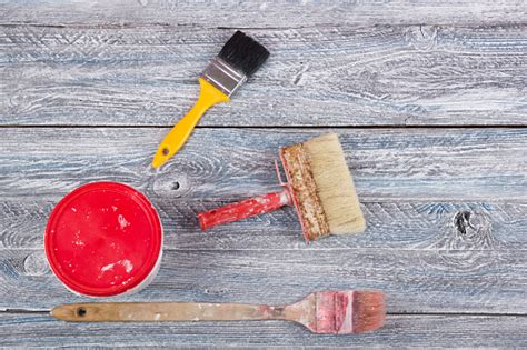 나무 배경에 설정 장식 및 건물 리노베이션을 위한 전문 수리 구현 미장 도구 평면도 텍스트의 공간을 복사 합니다 0명에 대한 스톡 사진 및 기타 이미지 Istock