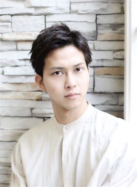 【メンズ】爽やかクールなアップバングショートrootsの髪型・ヘアスタイル・ヘアカタログ｜2022春夏 ヘアスタイル アジア風ヘア