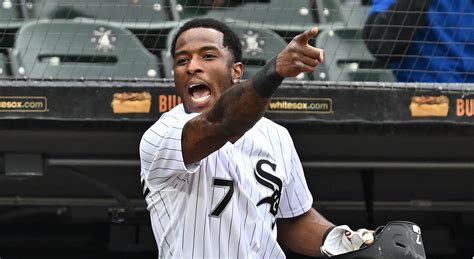 white sox star tim anderson explodes after umpire ejects him following