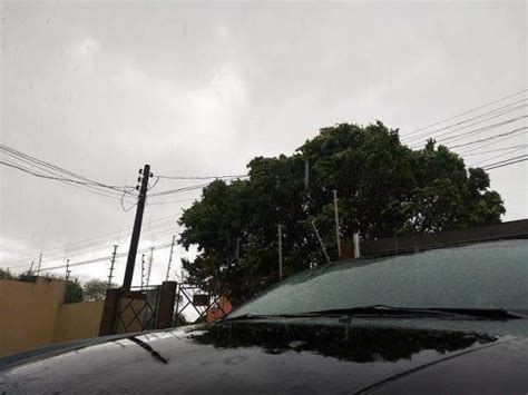 Depois De 22 Dias De Seca Chuva Vem Acompanhada De Vento Forte Meio