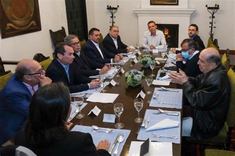 Opositores Venezolanos Respaldan Reanudación De Mesas De Diálogo Con El