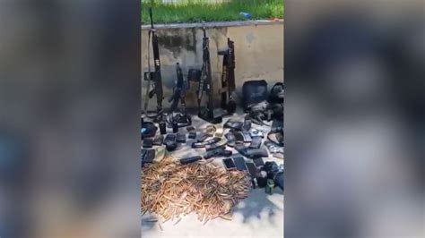 Operação Prende 4 Suspeitos E Apreende Fuzis De Guerra No Morro Dos