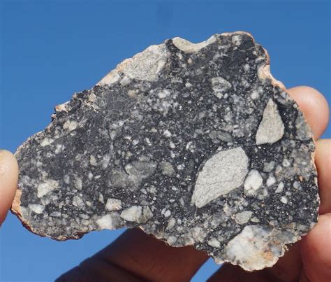 Nwa 14685 Lunar Meteorites