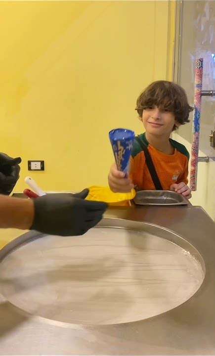 ايس كريم رول كونو اكسبلور ايسكريم Icecream Food Streetfood ايس