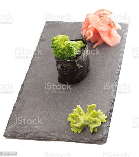 Gunkan 스시 말이 흰색 바탕에 흰색 배경 0명에 대한 스톡 사진 및 기타 이미지 0명 그릇 김 Istock