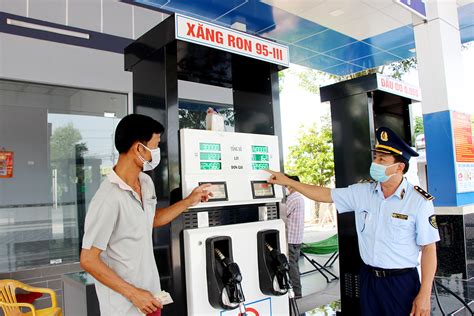 Xử lý nghiêm các trường hợp đầu cơ găm hàng xăng dầu