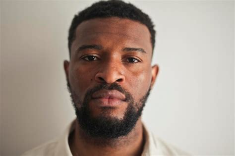 Retrato De Um Jovem Foto Gr Tis