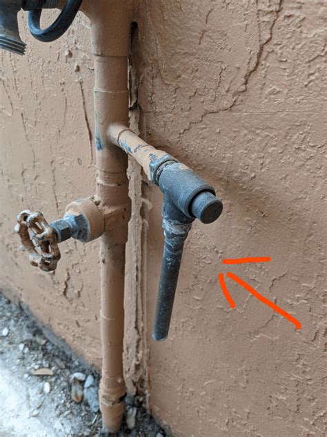 Can Someone Please Help Identify This T Looking Overflow Rplumbing
