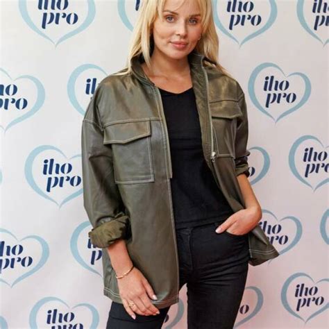 Missikaunotar Katariina Juselius Uudesta Urastaan Tuhmempaa Ja