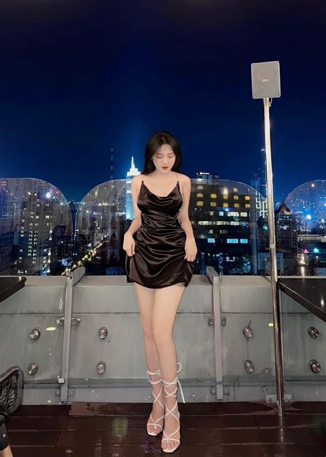 Hình Như Anh đang Tìm Cô Gái Tốt Anh Dốt Lắm Nhìn Vào Em đi 🤭