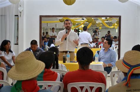 El Director De La Unidad Nacional De Protección Se Reunió Con La