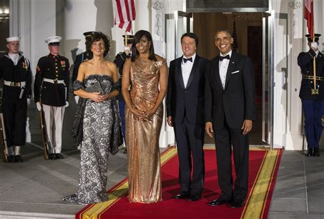 In Versace Michelle Obama Sends A Powerful Message At Her Final State