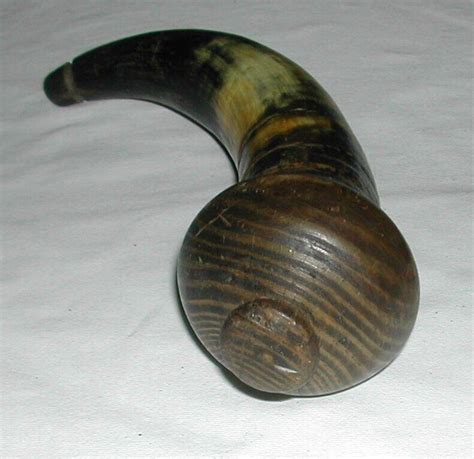 Antique Gun Powder Horn Musket Hunting Rifle Pistol Flask 4541281188