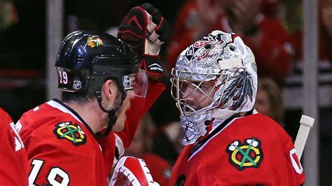 Red Wings Vs Blackhawks Game 1 Recap Chicago Swarms Detroit In 3rd