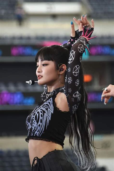 Pin Em Gi Dle Roupas Kpop Feminino Roupas Fofas