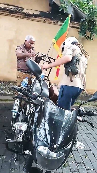 ශ්‍රී ලංකාවට ආදරය කරන විදේශිකයෝ Youtube