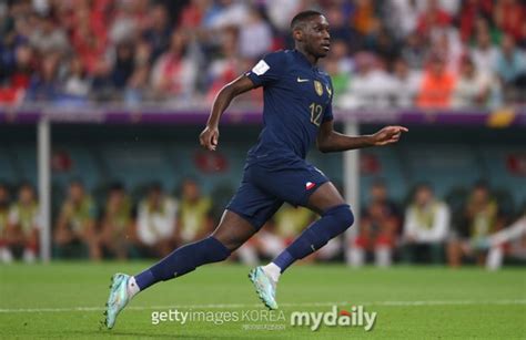 오피셜 음바페 잔류 Psg 무아니 영입 발표→프랑스 국대 스리톱 구축 네이트 스포츠