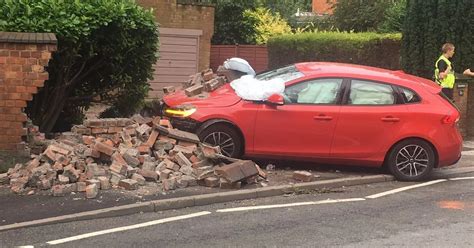 Shock As Car Ploughs Into Wall On Busy Lincoln Road Lincolnshire Live