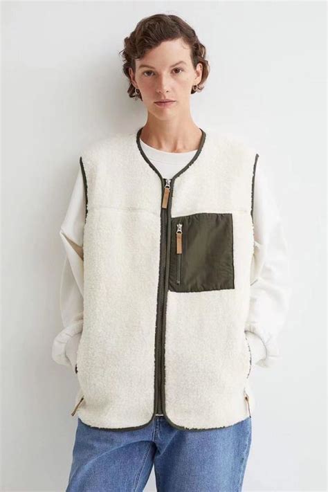 Жилет тедди Handm — цена 1199 грн в каталоге Жилетки Купить женские вещи по доступной цене на Шафе