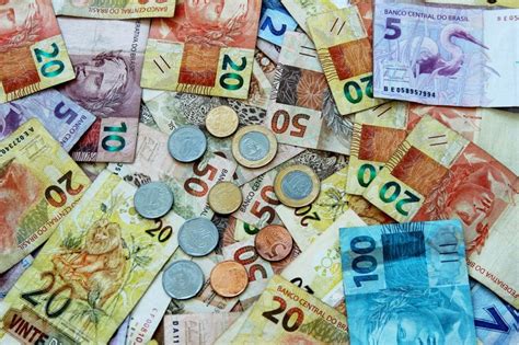 Yield curve o que é e como funciona a curva da taxa de juros