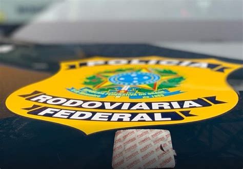 Caminhoneiro é flagrado pela PRF 31 comprimidos de rebite