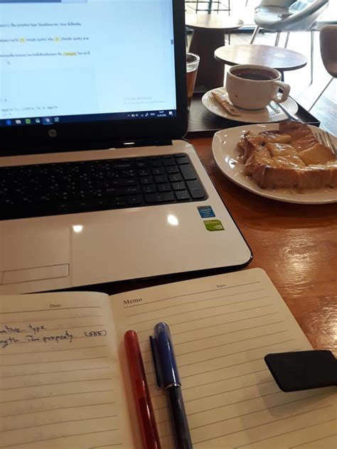 เตรียมคอร์ส Javascript แต่ต้องจัดการขนมปัง แนนคอมพิวเตอร์ รับเขียนโปรแกรม พัฒนาเว็บไซต์